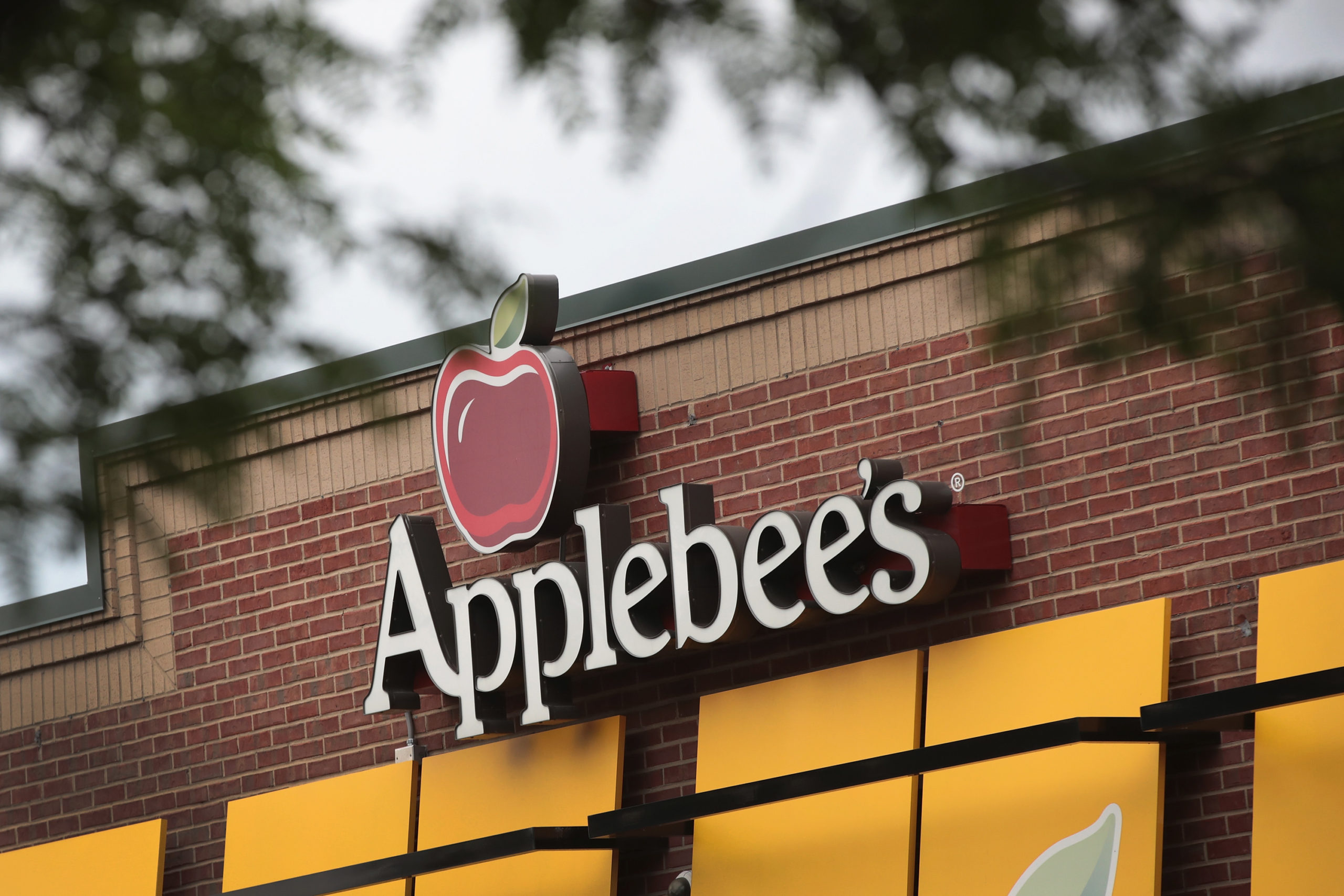 Two Women Were Accused Of Dining And Dashing Because They Fit The ...