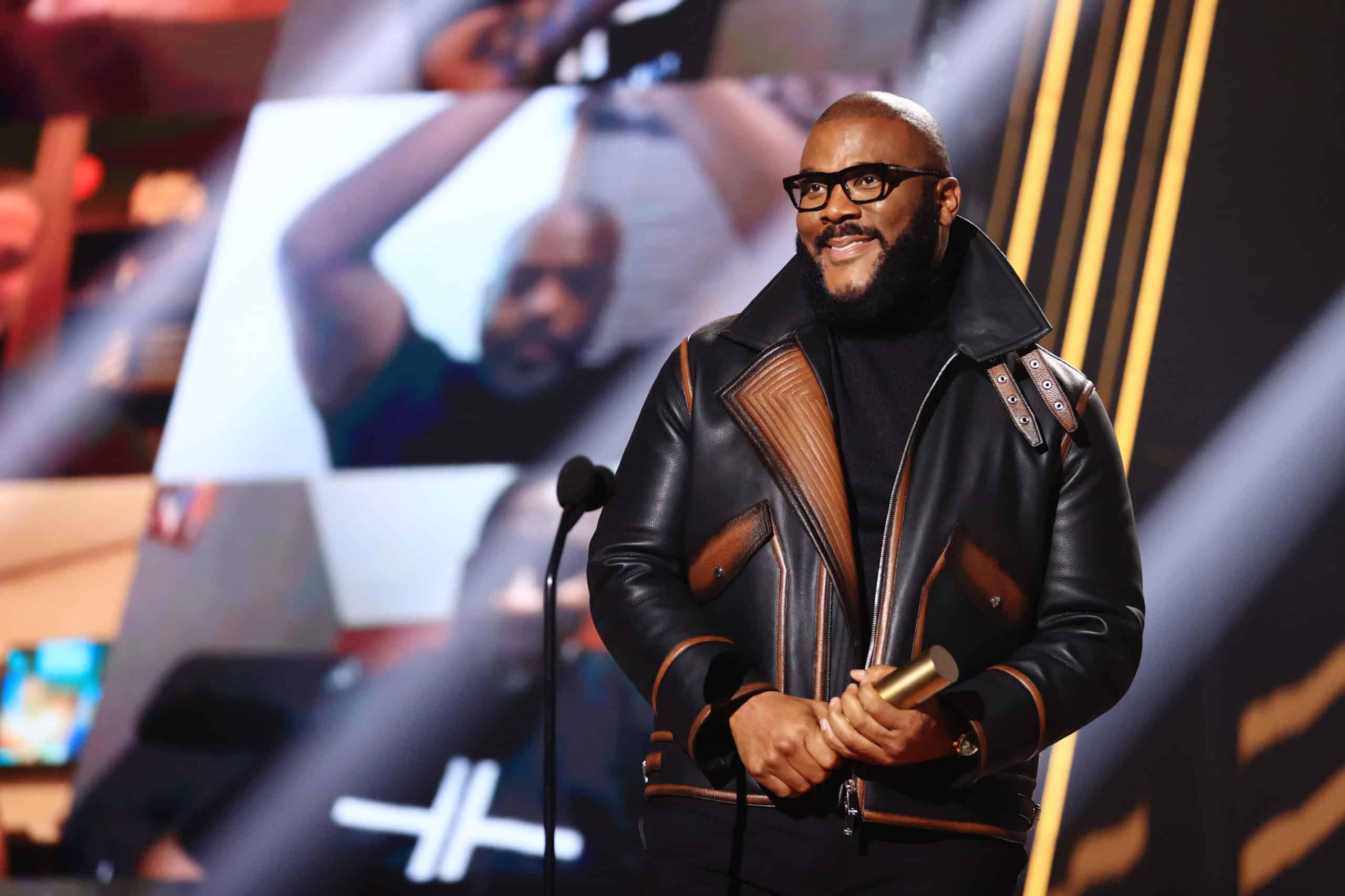Tyler Perry Helps To Feed 5,000 Families During His Food Giveaway Event