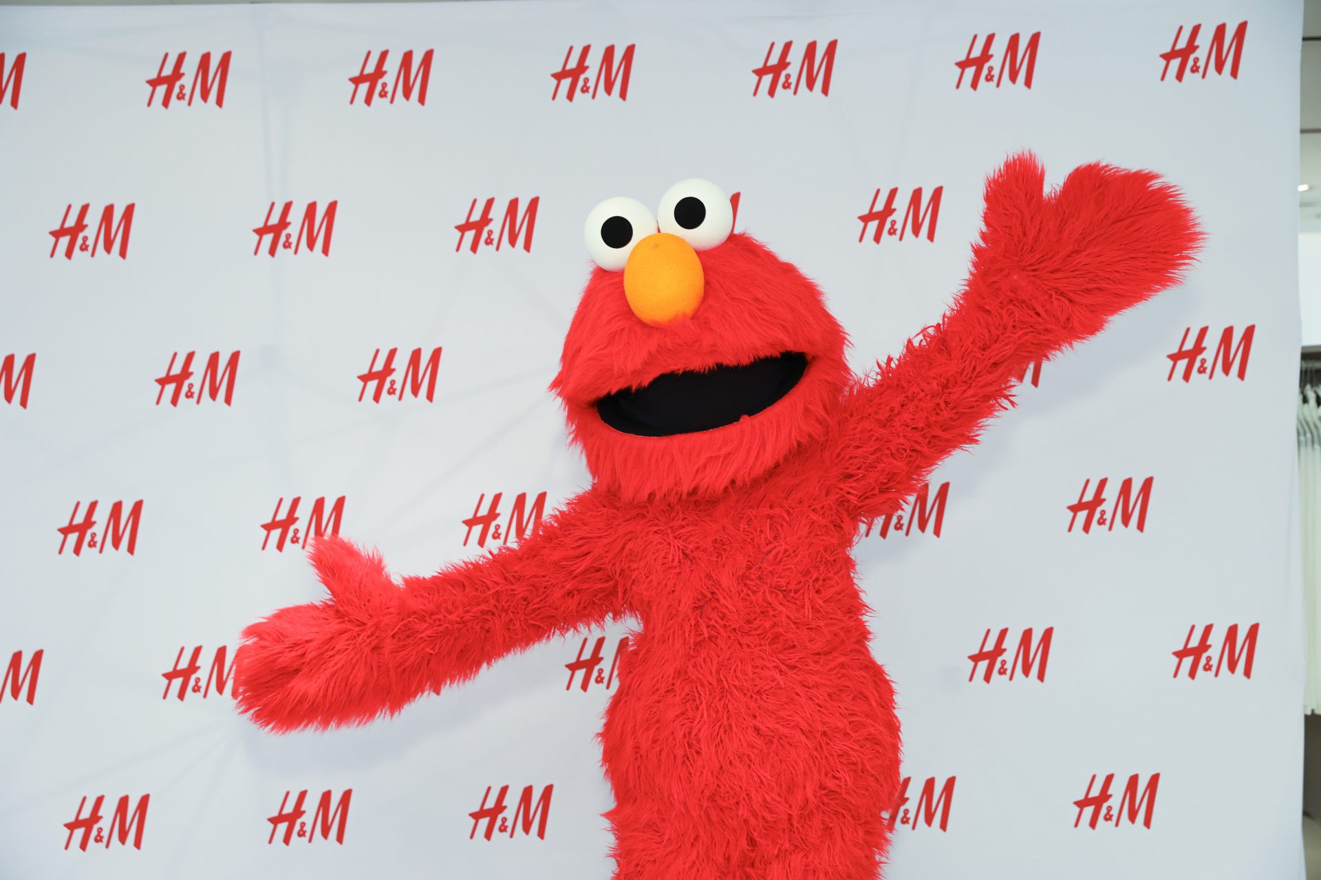 Sesame Workshop Releases New PSA Sharing That Elmo Has Now Received The ...