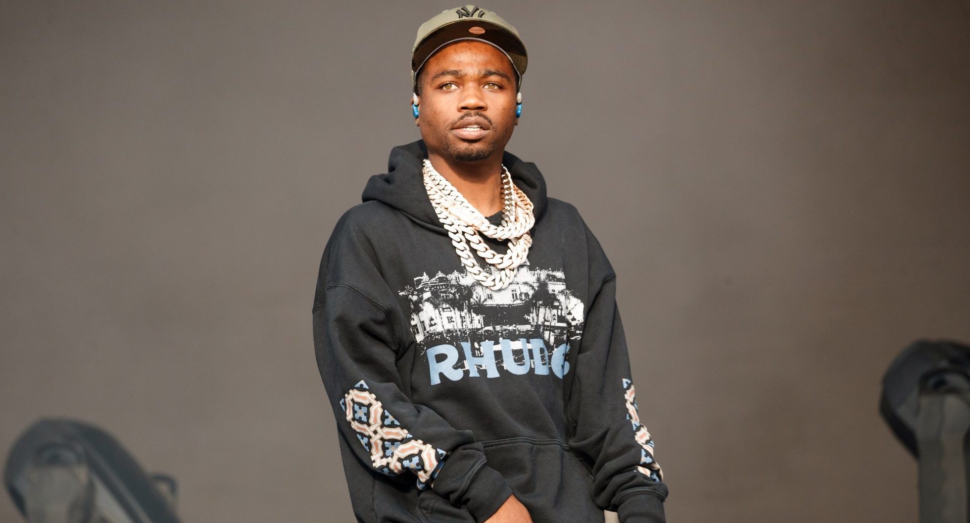 Roddy Ricch Calls Out Pap For Filming His 'Personal Business'