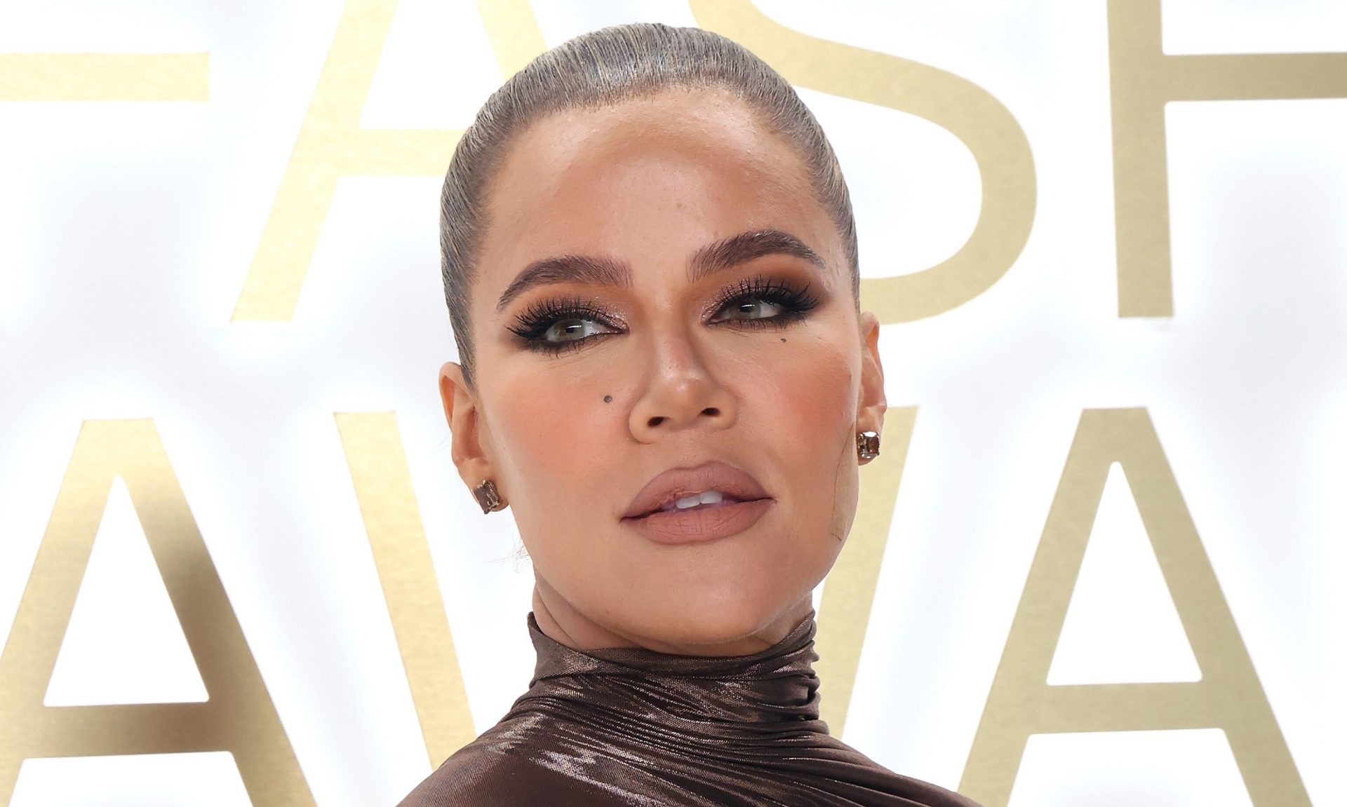 Khloé Kardashian Responds To 'Old Face' And Filter Comments