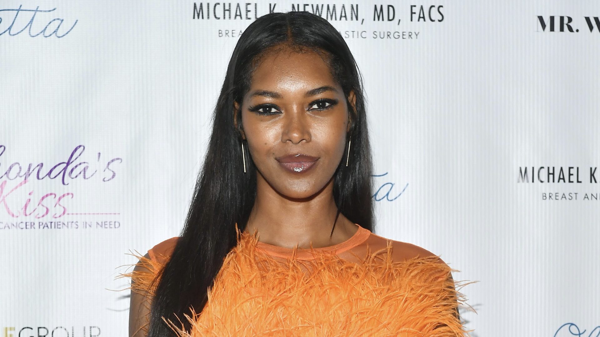 Jessica White Reveals She Had Surgery To Change Eye Color
