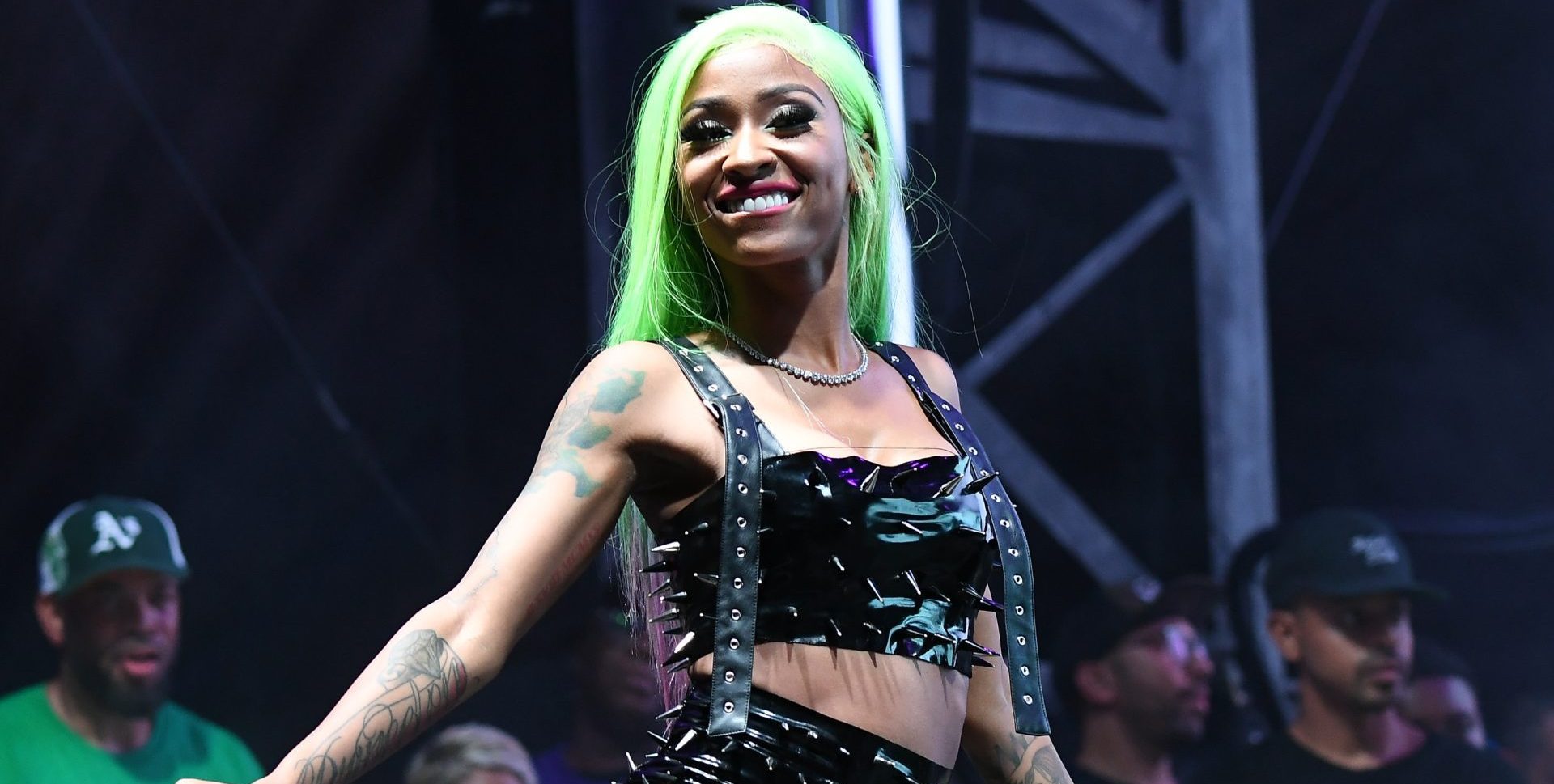 Boxer Bae? Watch Rapper Diamond Pop Out With A New Man