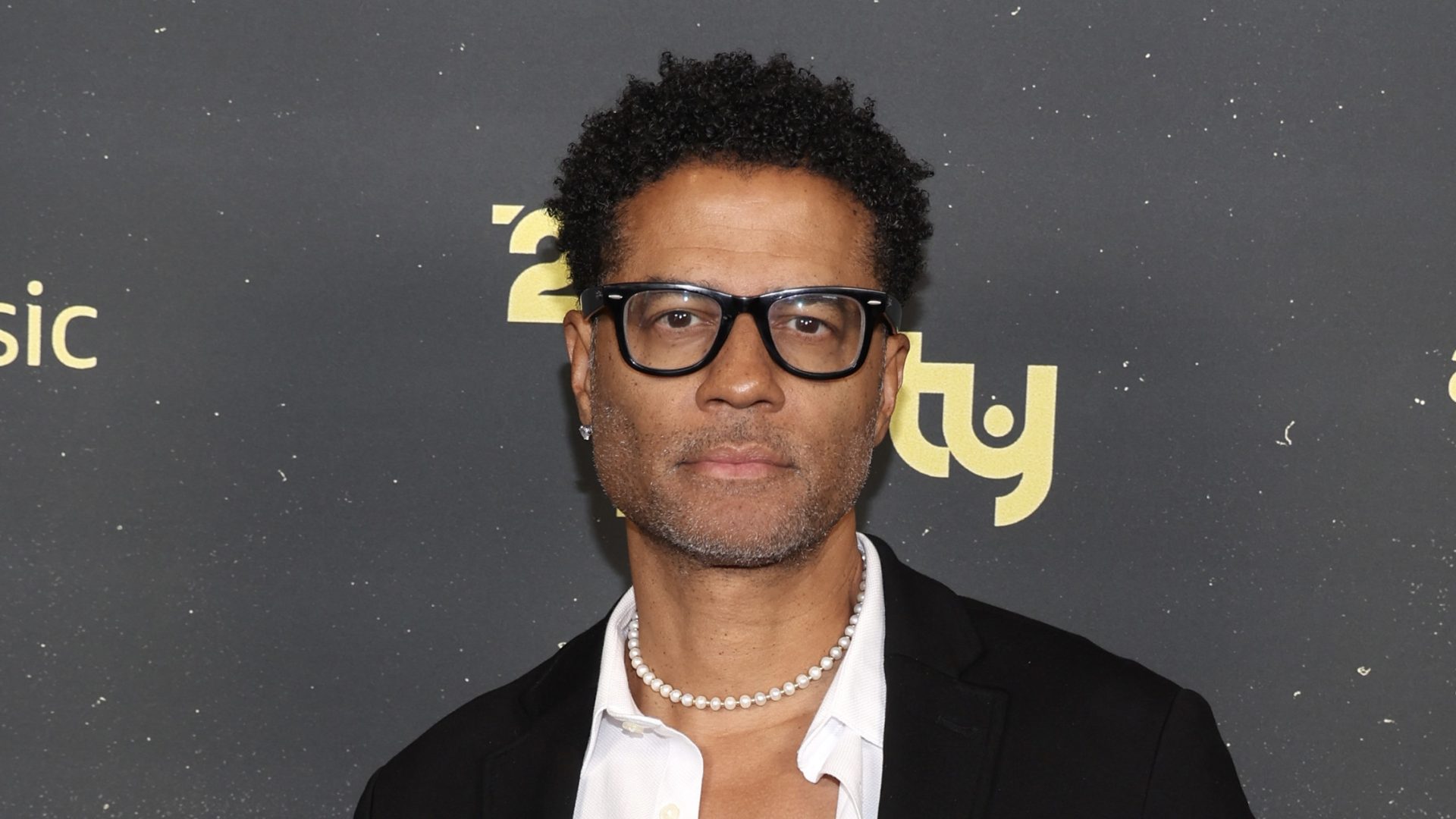 Eric Benét Goes Viral, Flexes His Vocals From Bathtub (WATCH)
