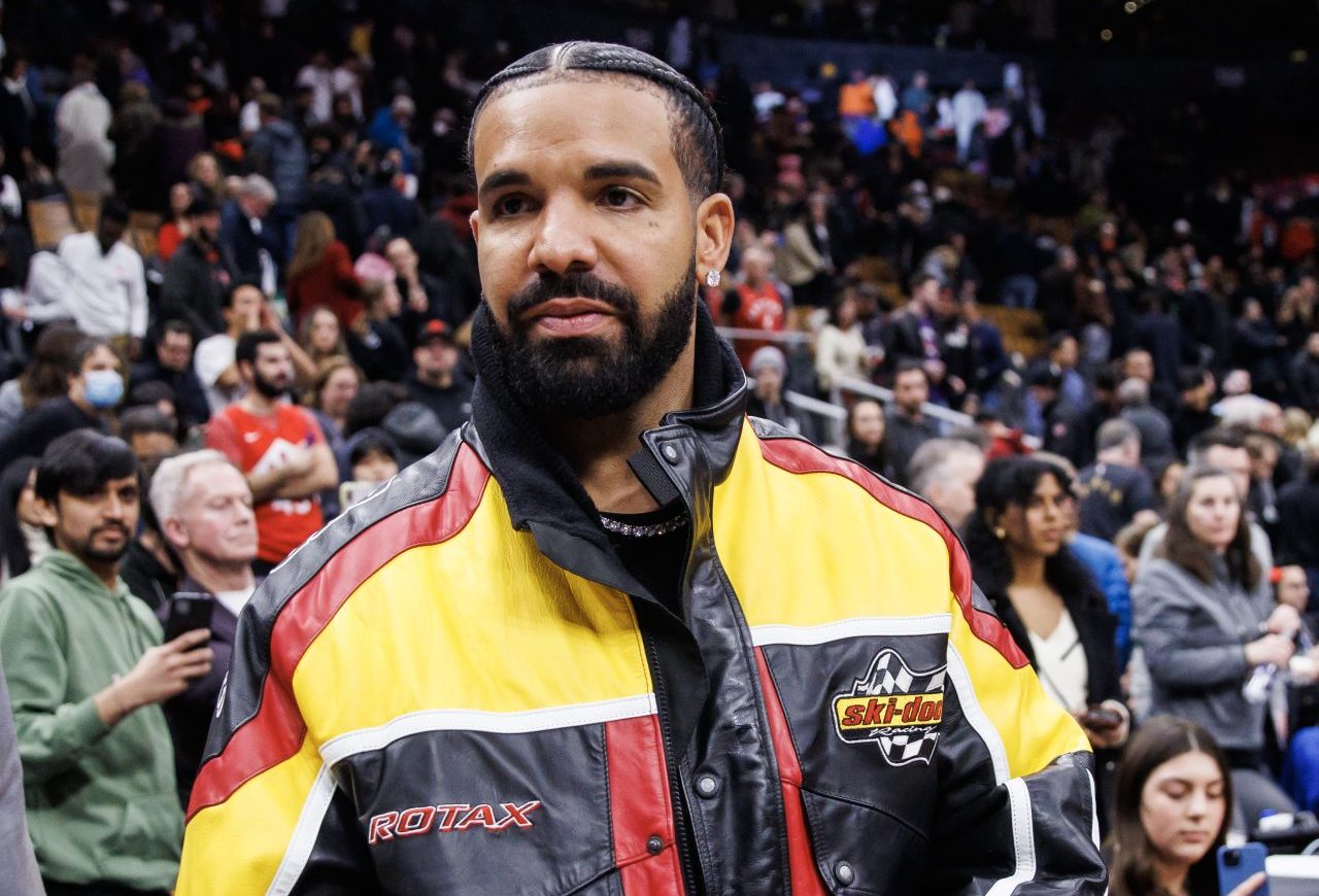 Drake: Social Media Roasts Over Latest Instagram Photo