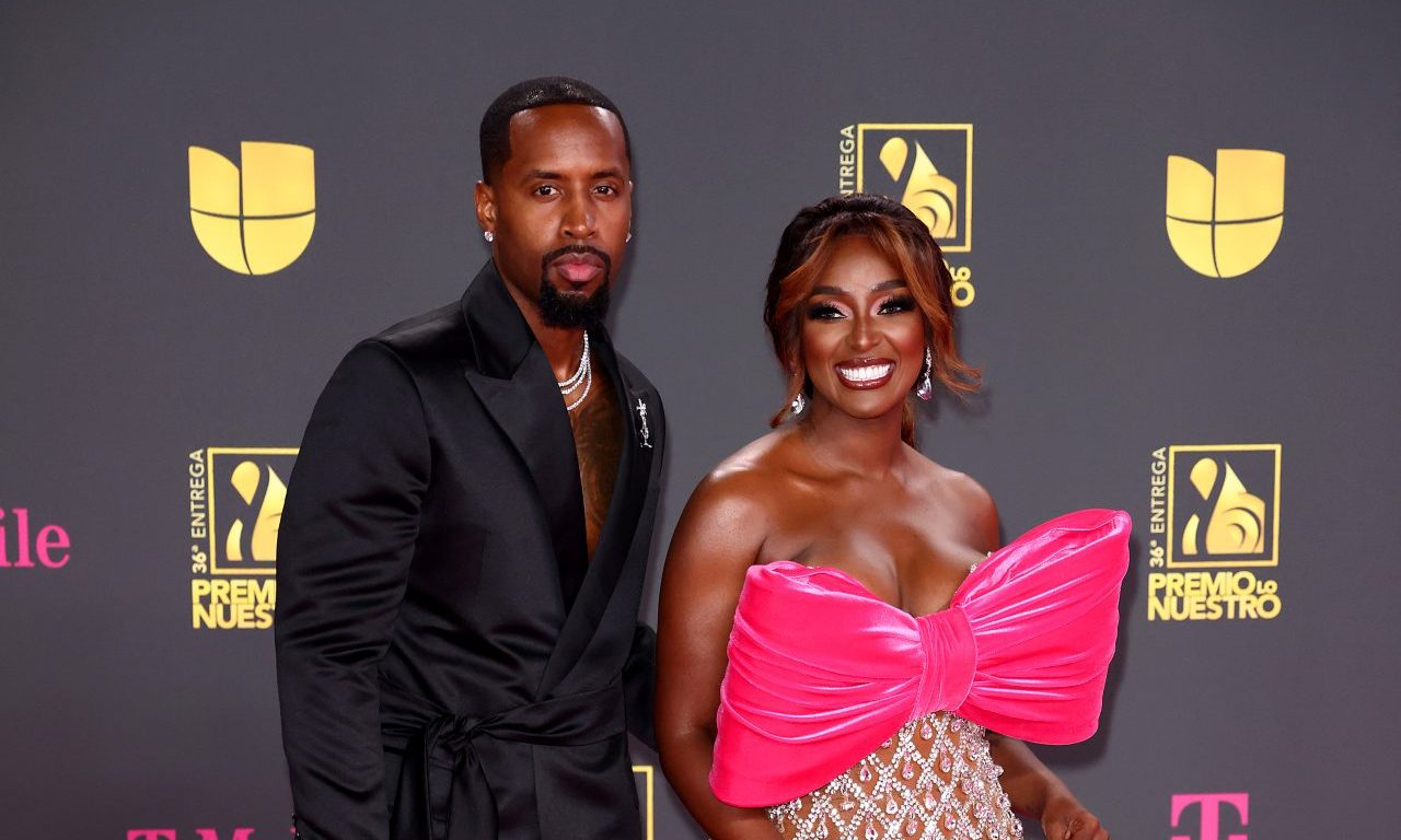 Safaree Samuels Gifts Amara La Negra Diamond Necklace (Video)