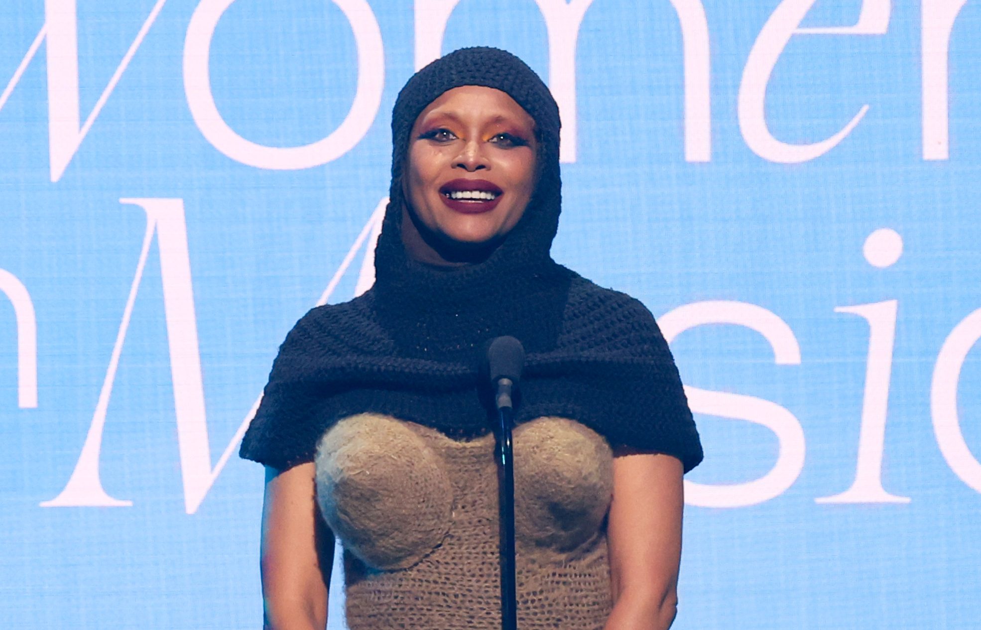 Erykah Badu: Social Media Reacts To BBL 'Fit At Billboard Awards