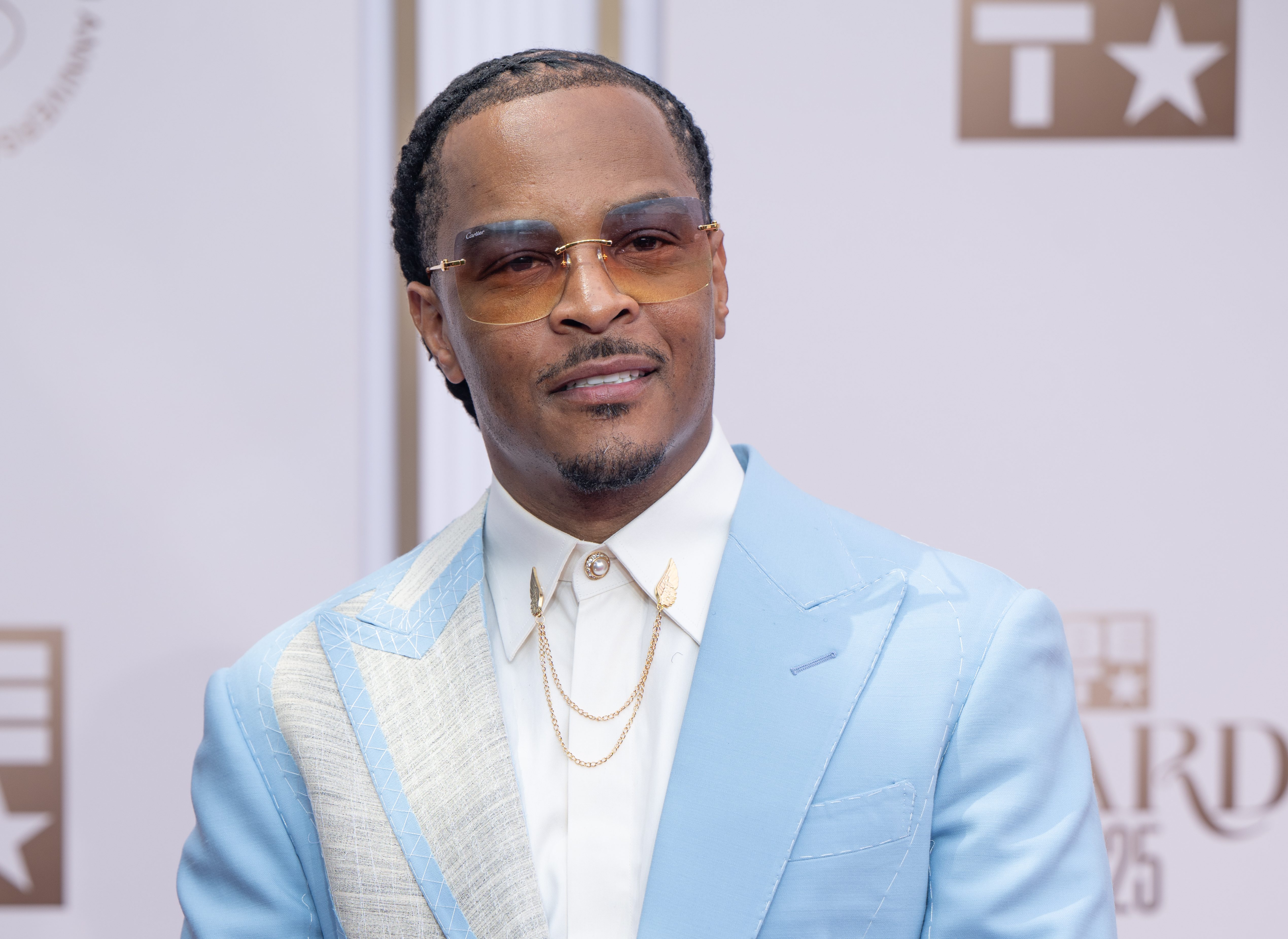 T.I. Speaks Out After Fans Question Viral Bald Spot Clip (VIDEOS)