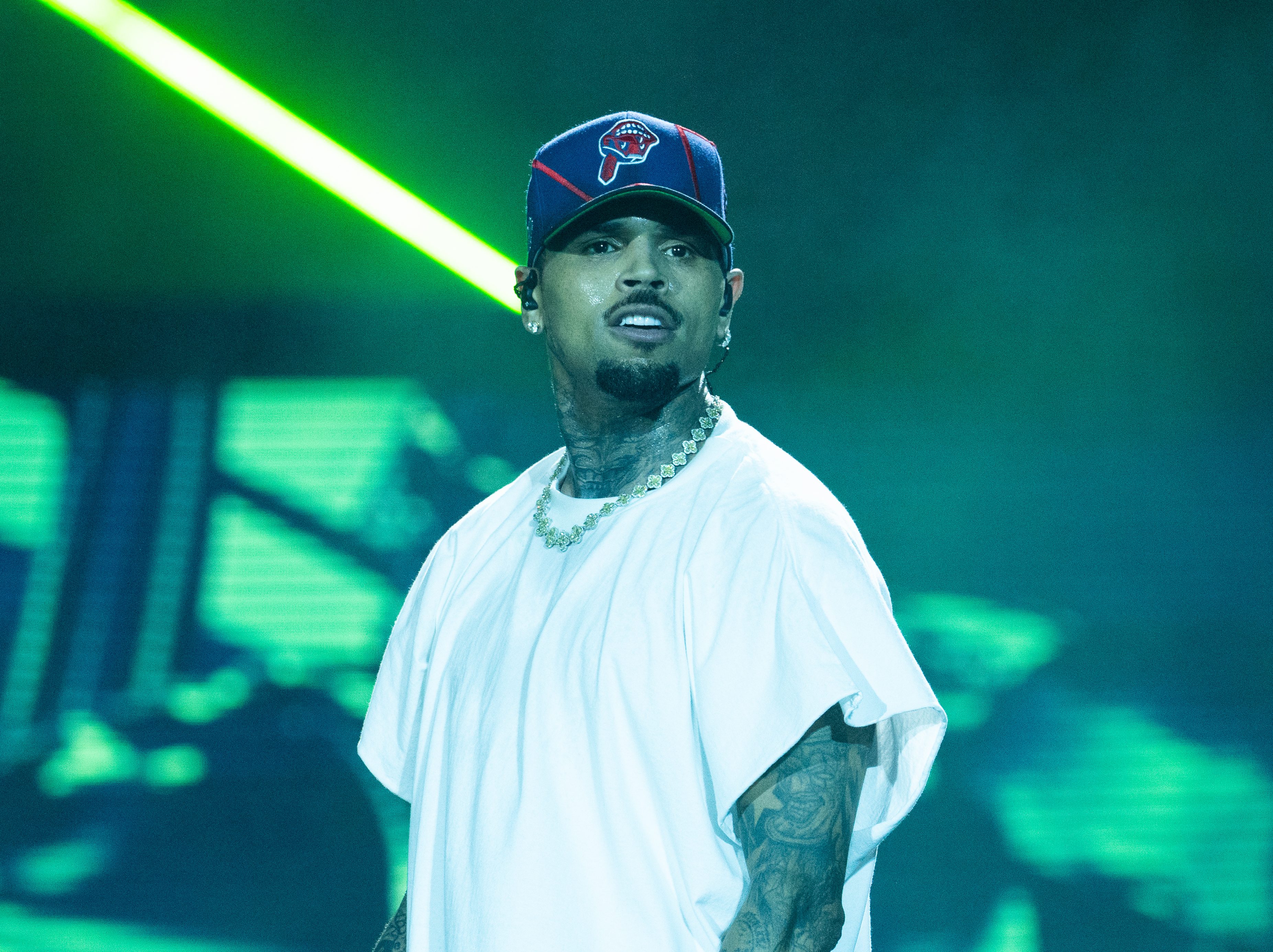 Chris Brown Weighs In Amid Diamond Brown & Jada Wallace Feud
