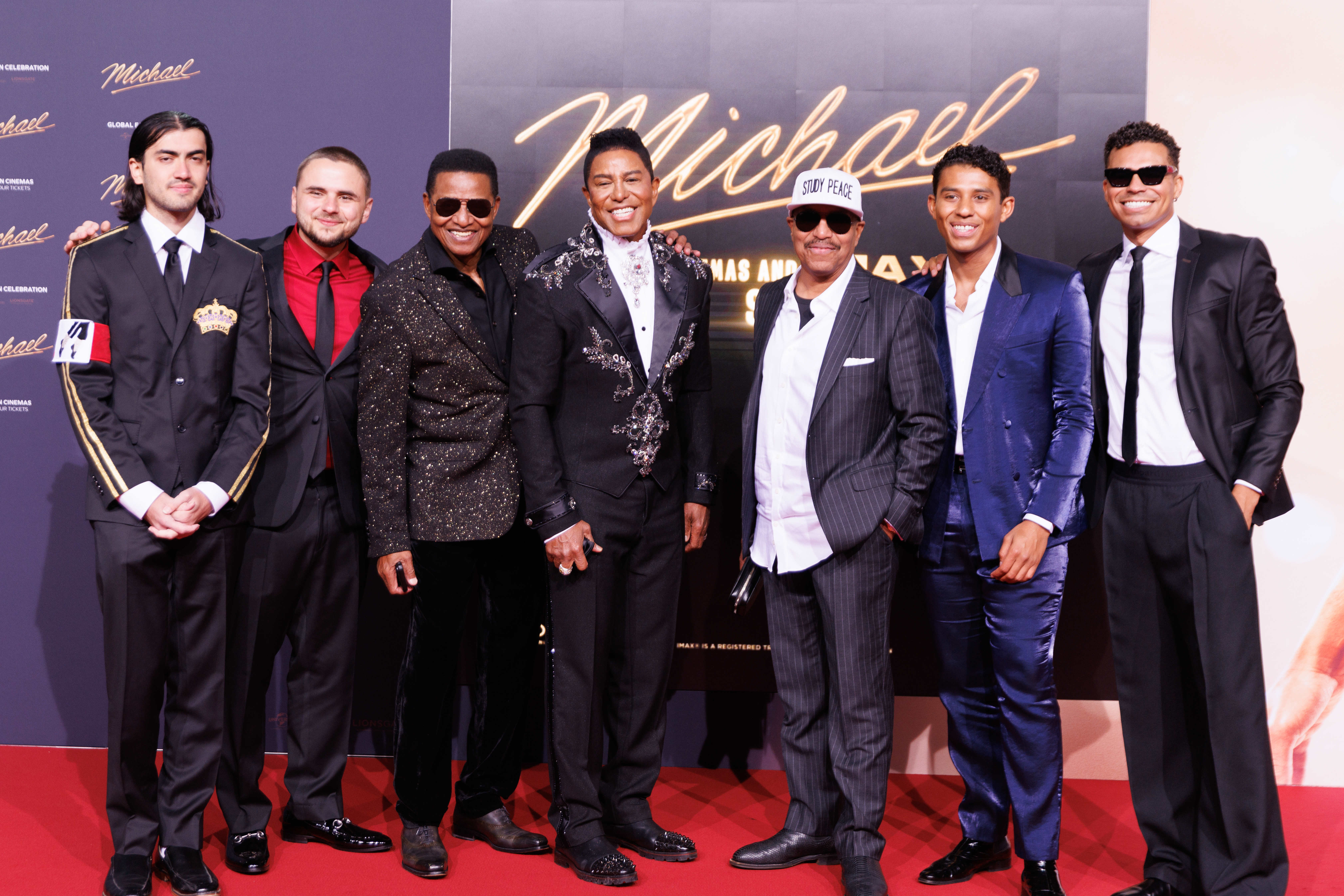 Michael Jackson: His Sons Shine, Family Absences Spark Buzz